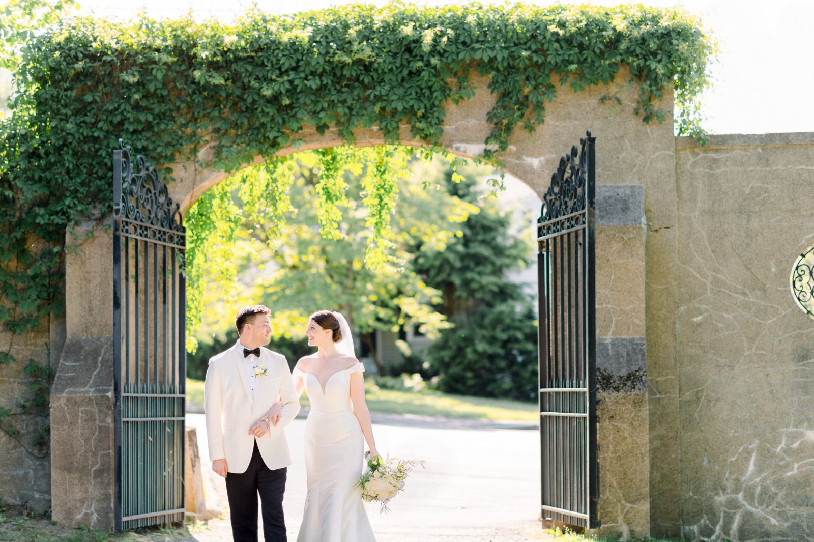 Elegant Alden Castle Wedding - Caroline & Steve - Boston Wedding